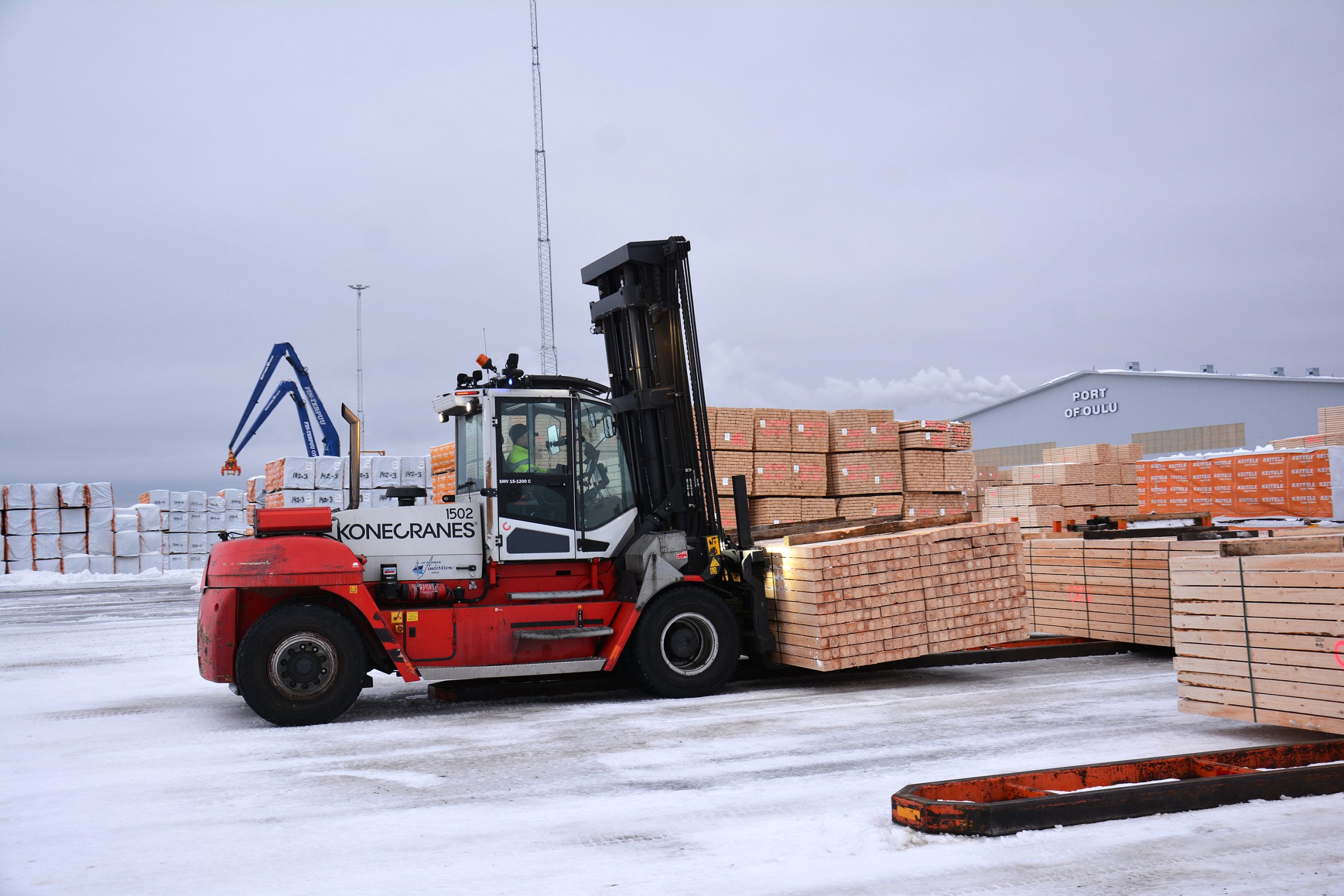 Oulun Satama Oy: Tavoitteena 800 000 kuutiometrin sahatavaran vienti ...